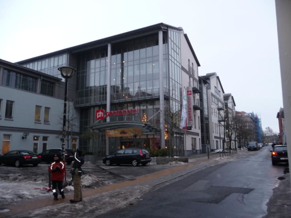 "Außenansicht vom Pentaho..." pentahotel Rostock (Rostock ...