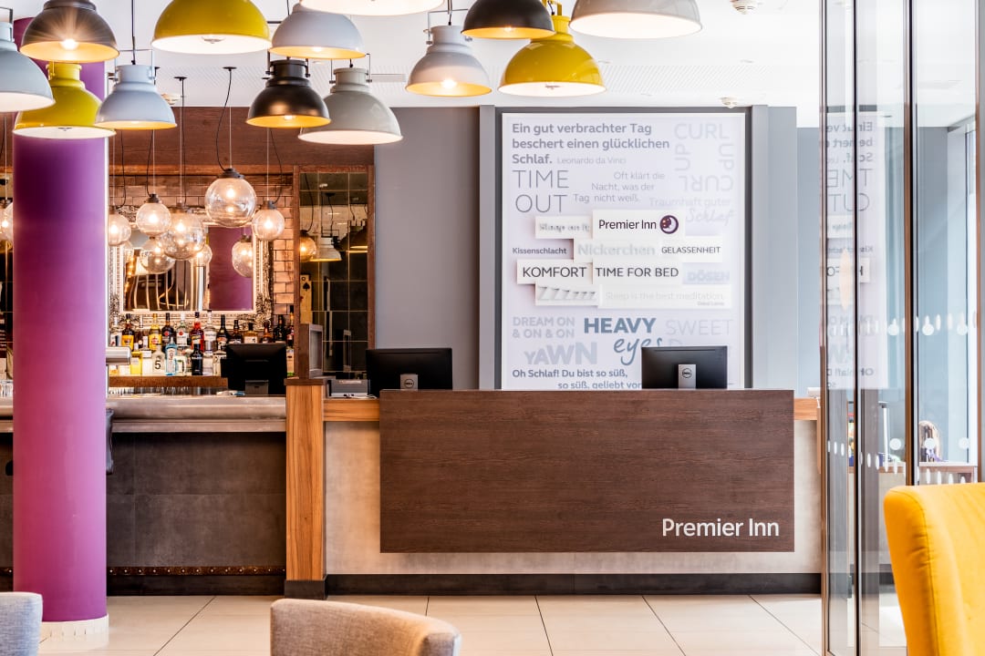 "Lobby" Premier Inn Hamburg City Millerntor (Hamburg) • HolidayCheck ...