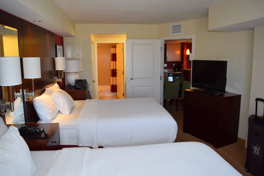 "Schlafzimmer und Eingang ..." Residence Inn Fort Myers Sanibel (Fort ...