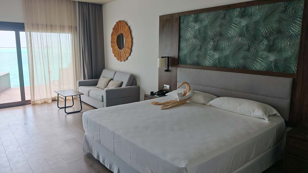 "Doppelbett" Hotel Riu Palace Maldivas (Kudahuvadhoo) • HolidayCheck ...