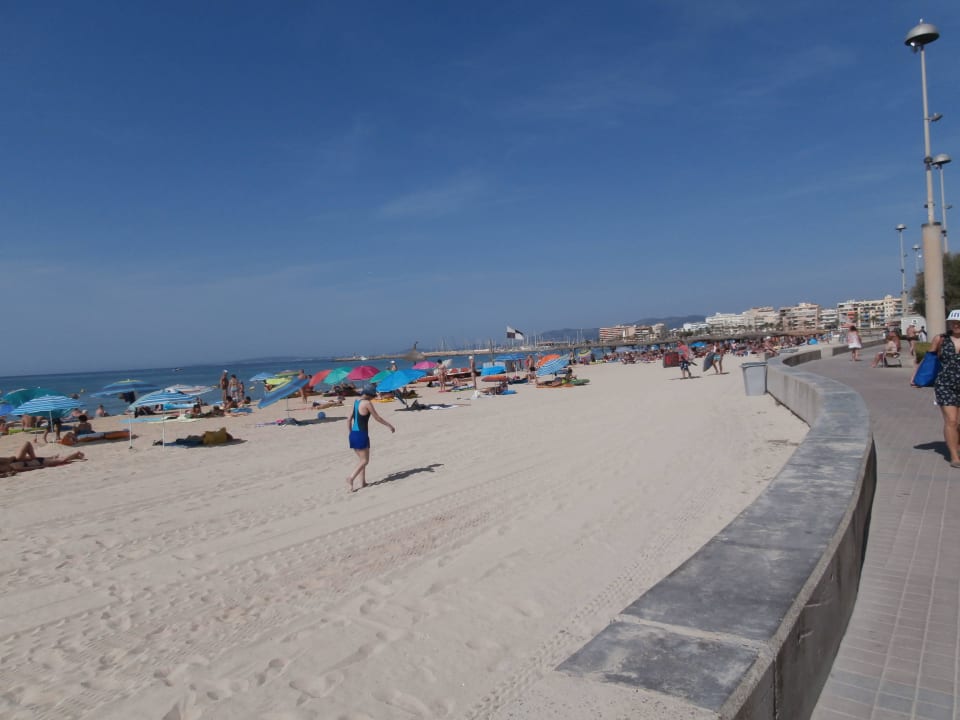 "Strand mit Blick Richtung..." Helios Mallorca Hotel & Apartments (Can ...