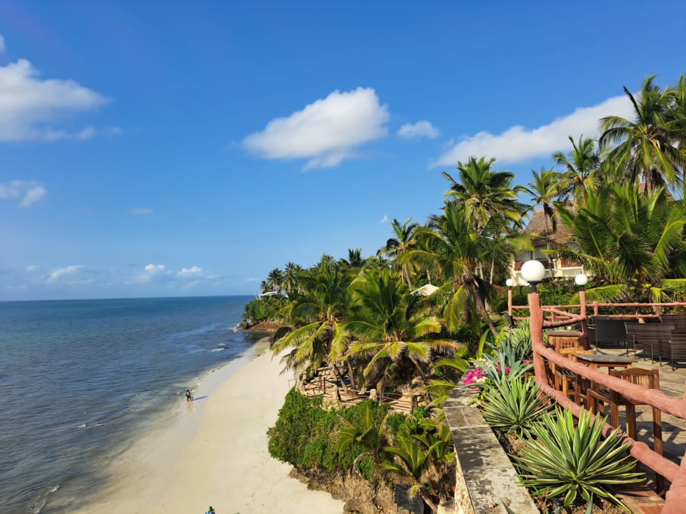 "Außenansicht" Bahari Beach Hotel (Mombasa) • HolidayCheck (Provinz ...