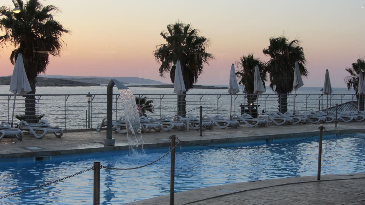 "Pool" Doubletree by Hilton Malta (Qawra) • HolidayCheck (Majjistral ...