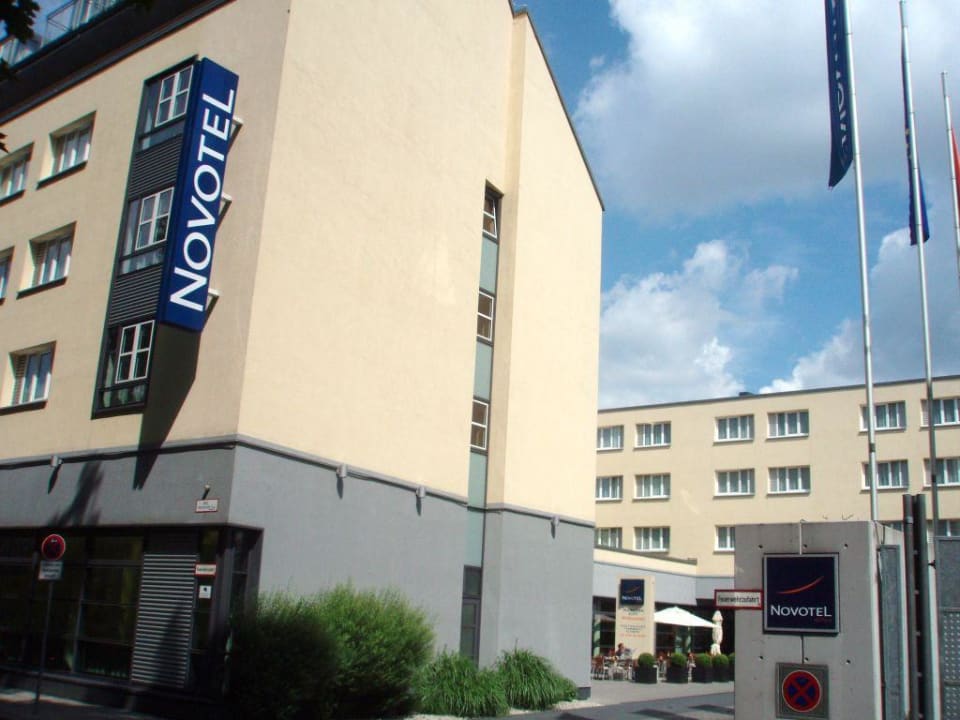 "Novotel am Gasteig, Rosen..." Novotel München City (München ...