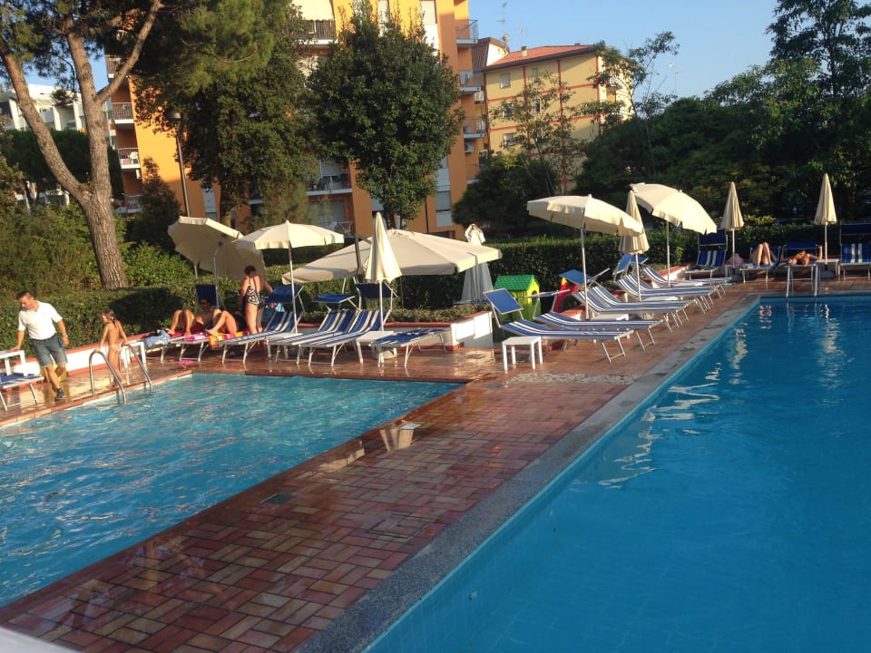 "Pool und Kinderpool / Spi..." Hotel Bembo (Bibione) • HolidayCheck ...