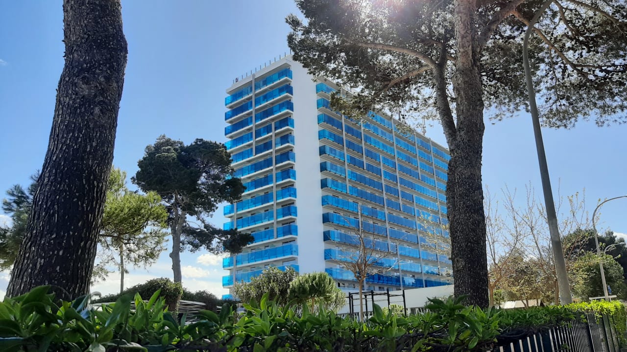 BG Tonga Tower Design Hotel & Suites (Can Picafort) • HolidayCheck ...