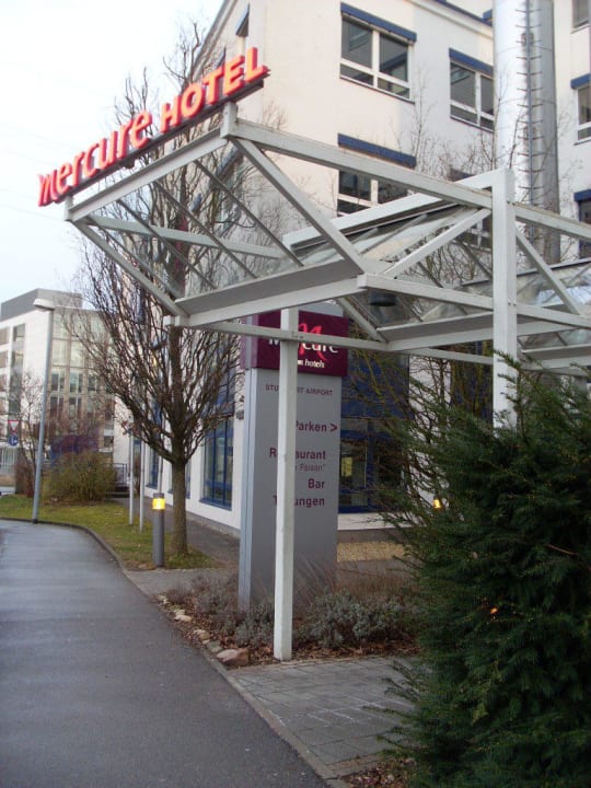 "Hoteleingang" Mercure Hotel Stuttgart Airport Messe (Stuttgart ...