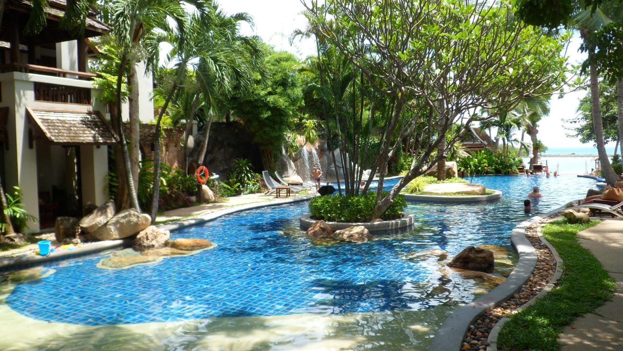 "Pool" Muang Samui Spa Resort (Chaweng Beach) • HolidayCheck (Koh Samui ...
