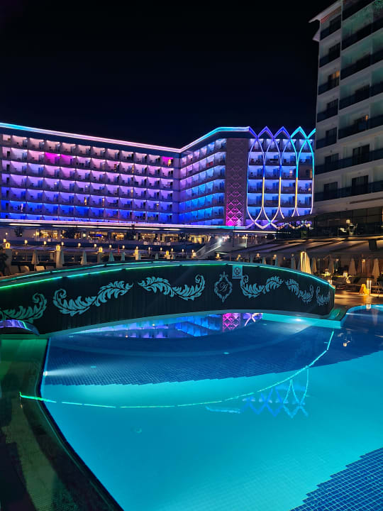 "Pool" Azura Deluxe Resort & Spa Hotel (Avsallar) • HolidayCheck ...
