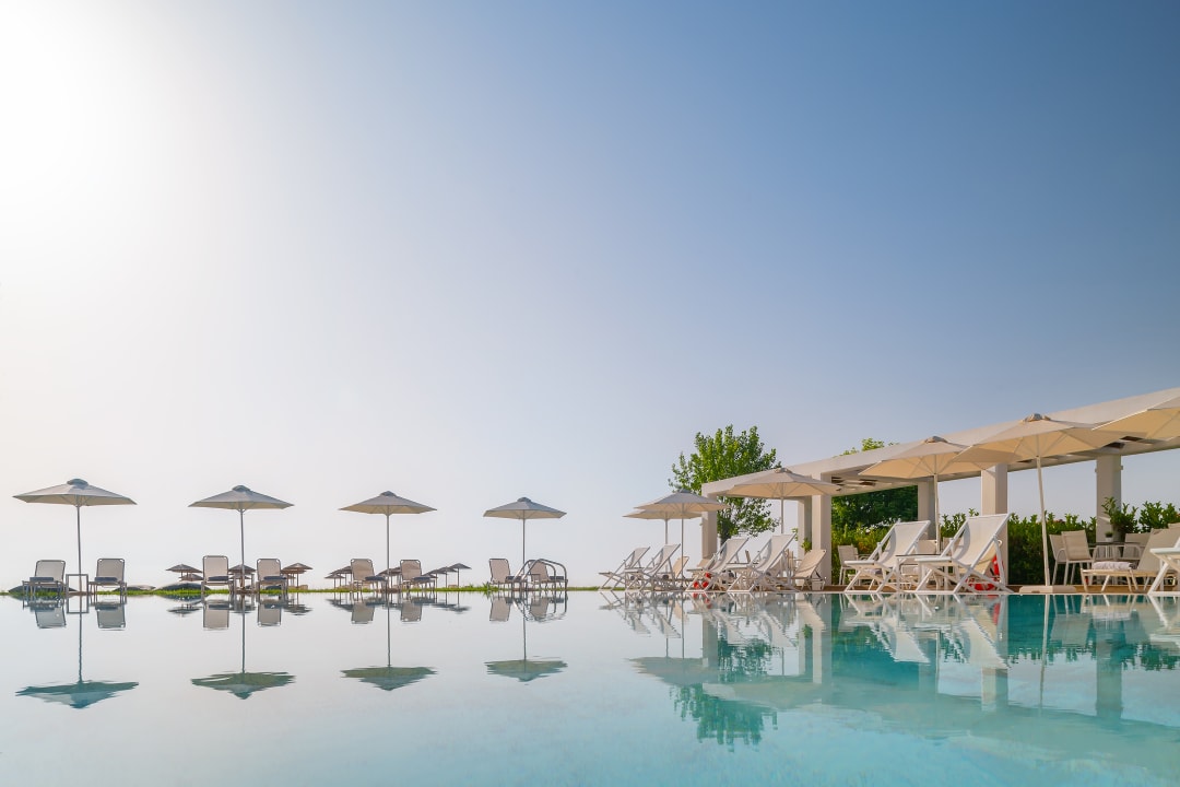 "Pool" Olympios Zeus Hotel Bungalows (Leptokaria) • HolidayCheck ...