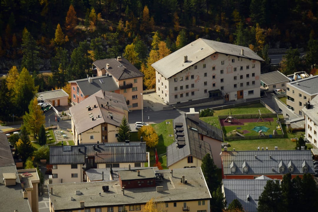 "Blick aufs Hotel" Hotel Chesa Mulin Garni (Pontresina) • HolidayCheck ...