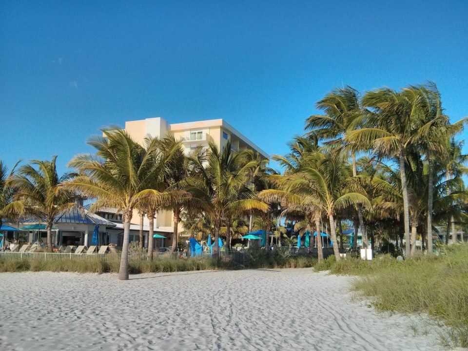 "Blick Strand auf Hotel" Hotel Naples Beach & Golf Club (Naples ...