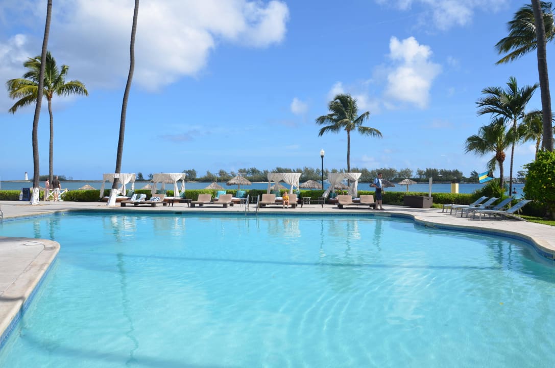 "Pool" Hotel British Colonial Hilton (Nassau) • HolidayCheck (Bahamas ...
