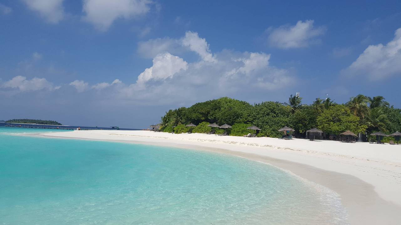 "Beach" Reethi Beach Resort (Dharavandhoo) • HolidayCheck (Baa Atoll ...
