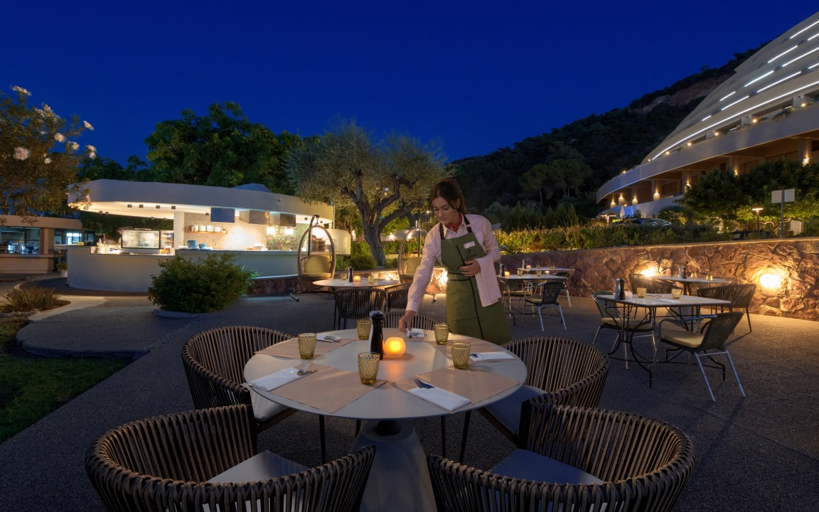 "Gastro" Olympic Palace Resort Hotel & Convention Center (Ixia ...