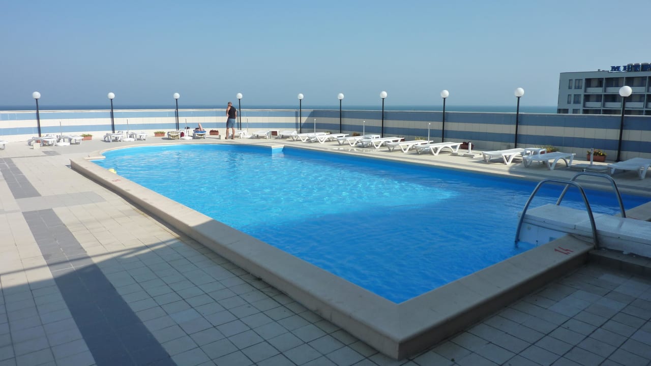 "Basen hotelowy na dachu" Hotel Lilia (Goldstrand) • HolidayCheck ...
