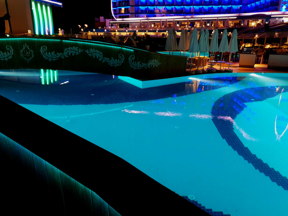 "Pool" Azura Deluxe Resort & Spa Hotel (Avsallar) • HolidayCheck ...