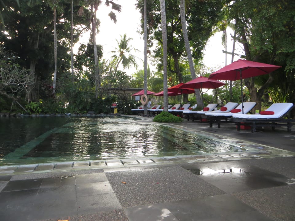 "Kleinerer Pool" Segara Village Hotel (Sanur) • HolidayCheck (Bali ...