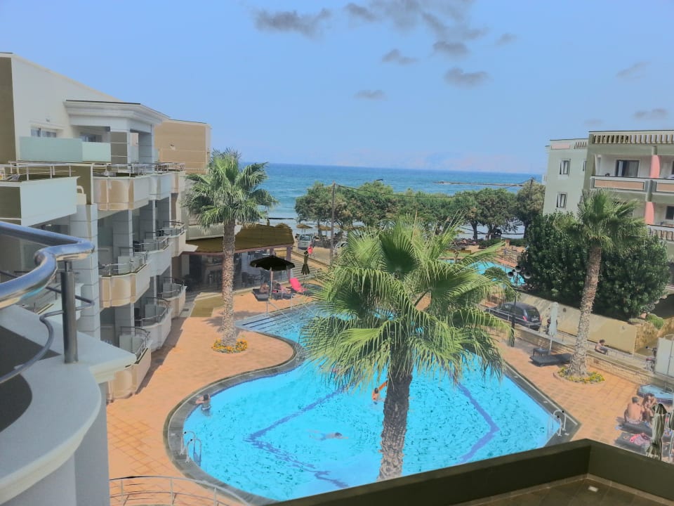 "Balkon zweiter Stock" Hotel Molos Bay (Kissamos) • HolidayCheck (Kreta ...