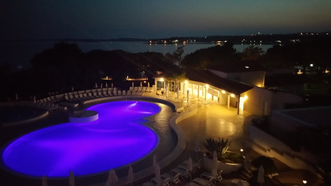 "Pool am Abend " Park Plaza Belvedere Medulin (Medulin) • HolidayCheck ...