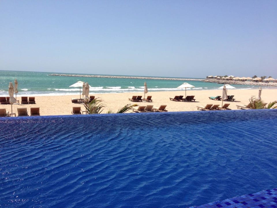 "Hotel Banyan Tree Ras Al ..." The Ritz-Carlton Ras Al Khaimah Al Hamra ...