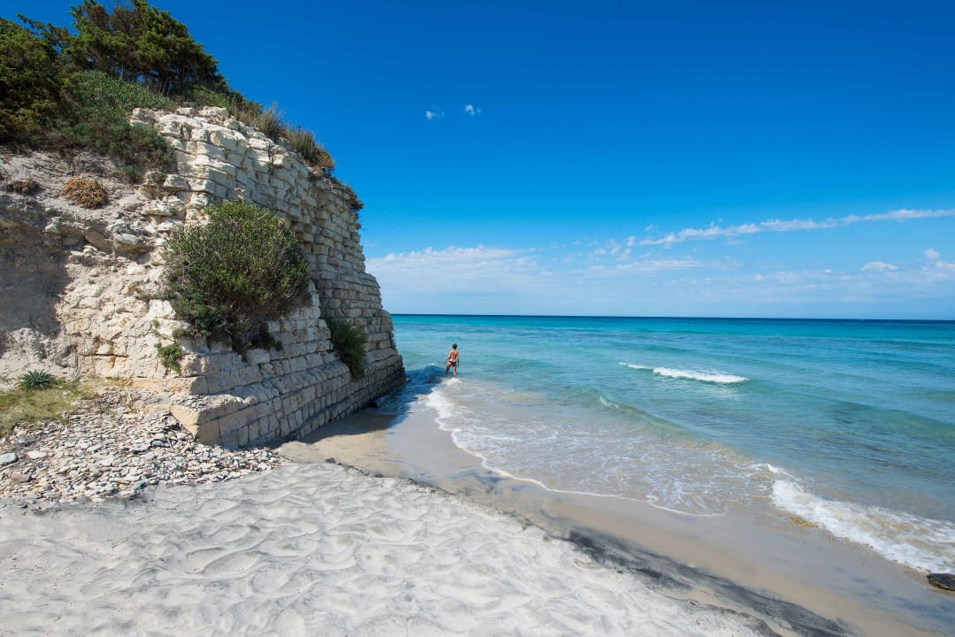 "Strand" VOI Alimini Resort (Torre del Orso) • HolidayCheck (Apulien ...