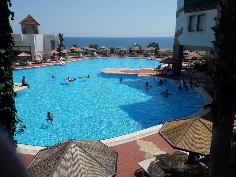 "Der einzige Pool" Hotel Defne Dream (Colakli) • HolidayCheck ...