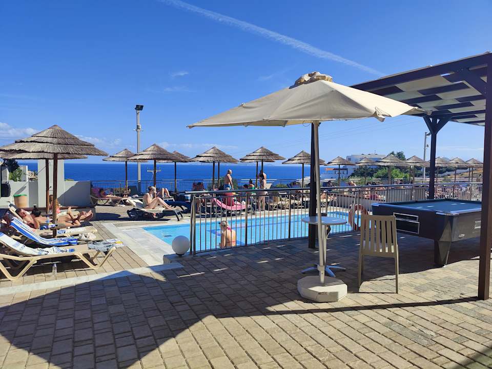 "Pool" Blue Bay Resort Hotel (Agia Pelagia) • HolidayCheck (Kreta ...