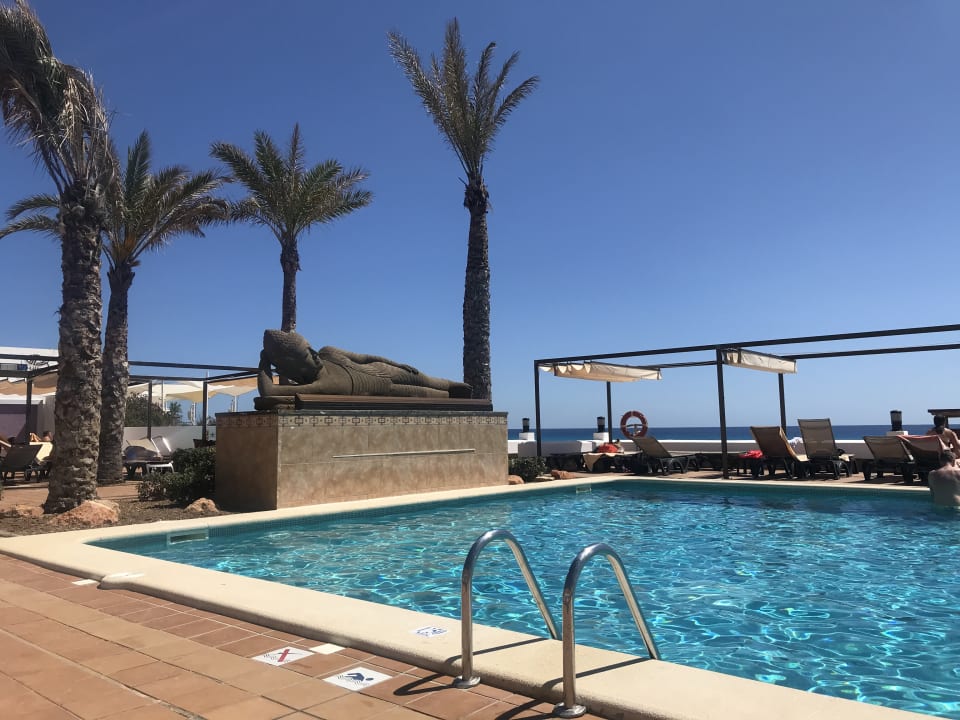 "Pool" Hotel Riu La Mola (Es Calo) • HolidayCheck (Formentera | Spanien)