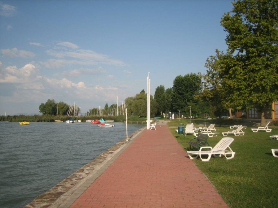 "Strand" Club Tihany Hotel & Bungalows (Tihany) • HolidayCheck ...
