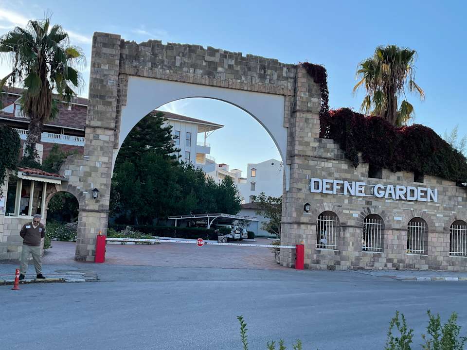"Außenansicht" Hotel Defne Garden (Side - Kumköy) • HolidayCheck ...