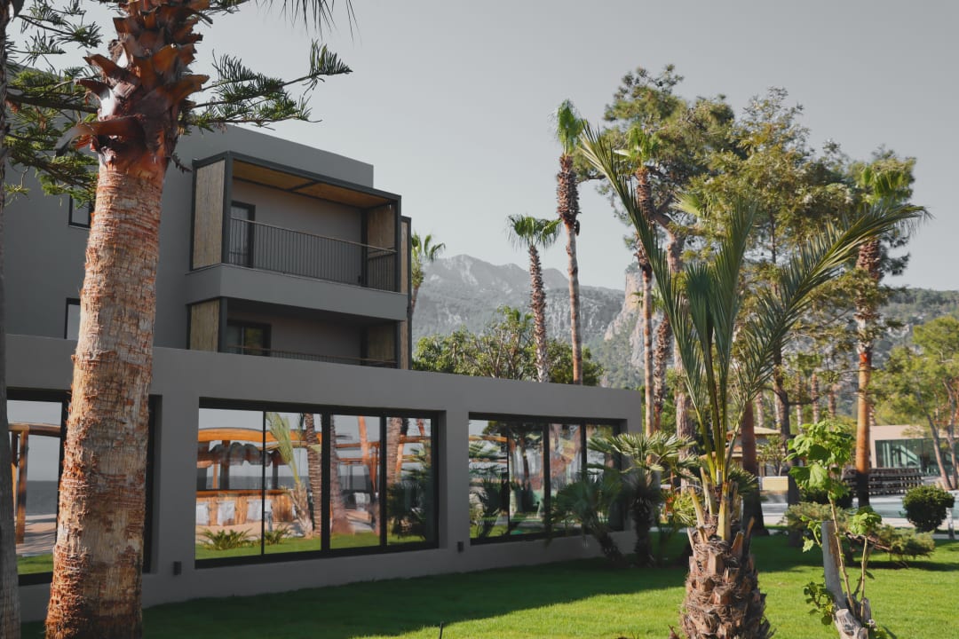 "Außenansicht" BALMY Beach Resort Kemer (Beldibi) • HolidayCheck ...