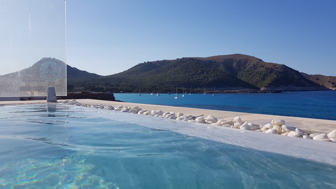 "Pool mit Ausblick zu Cala..." Mar Azul PurEstil Hotel & Spa (Cala ...