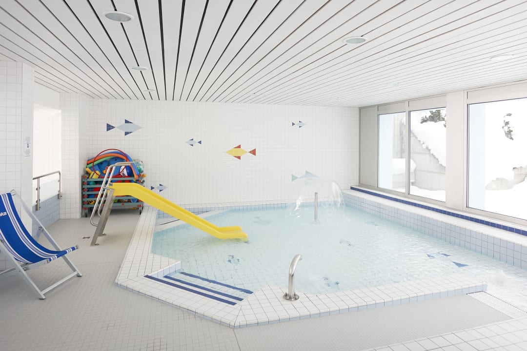 "Sport & Freizeit" Reka-Feriendorf Zinal (Anniviers) • HolidayCheck ...