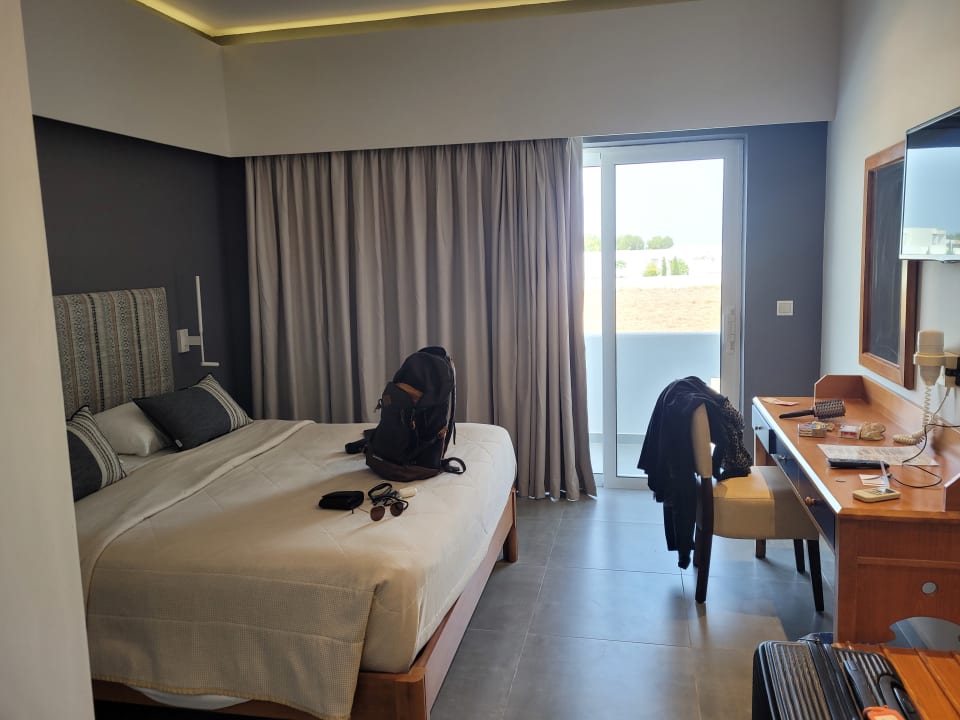 "Zimmer" Sandy Beach Hotel & Family Suites (Marmari) • HolidayCheck ...