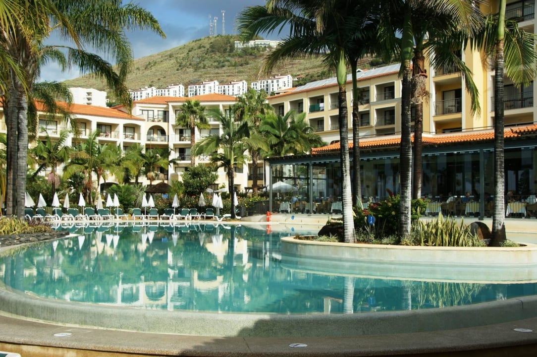 "Super Pool" Hotel Porto Mare - PortoBay (Funchal) • HolidayCheck ...