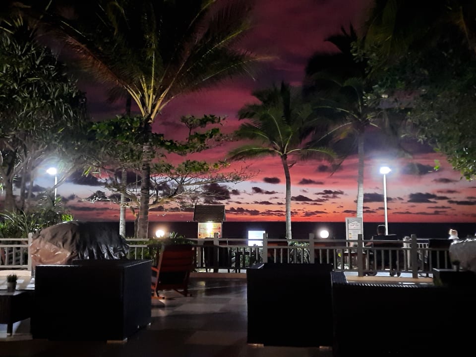 "Der Weg am Strand entlang" Sunprime Kamala Beach (Kamala ...