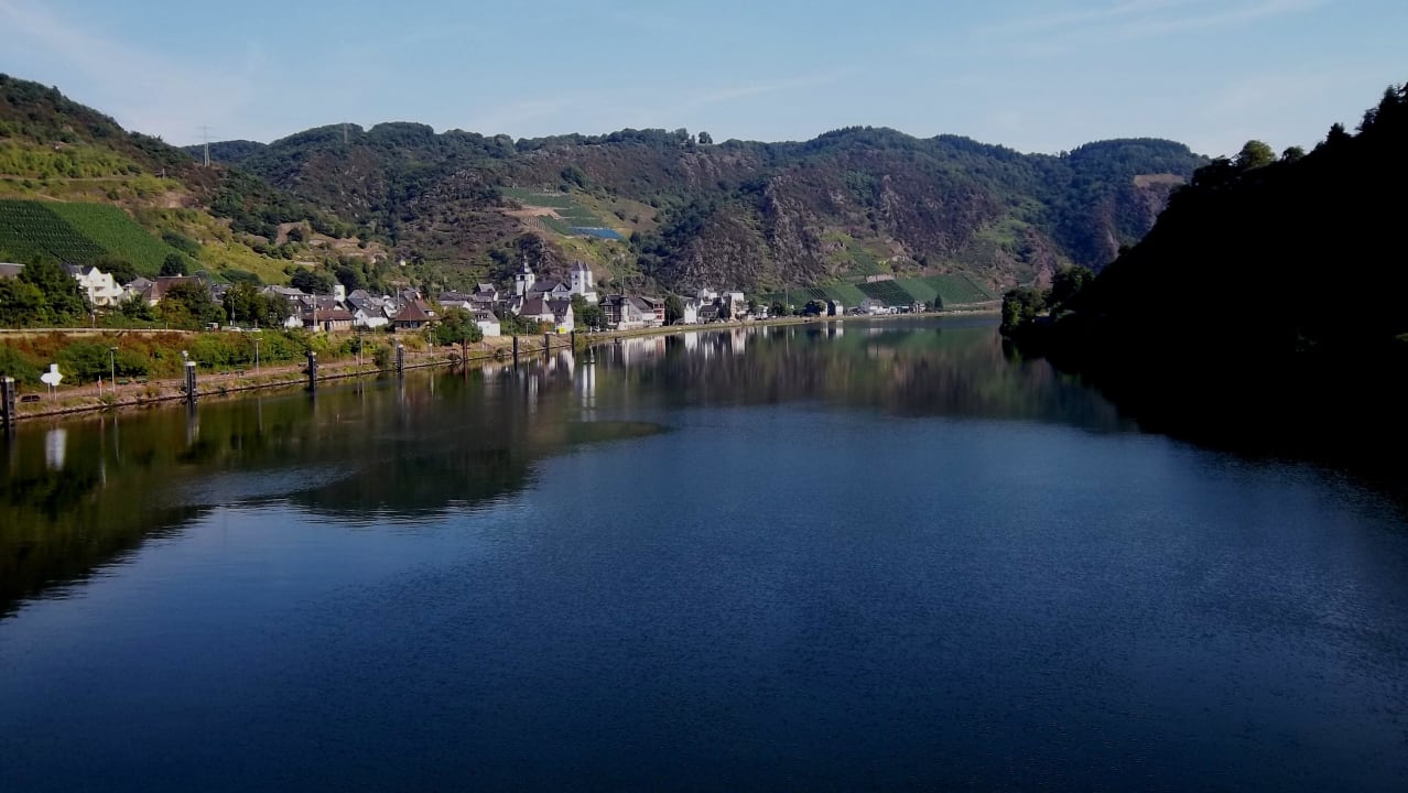 "Moselbrücke Treis-Karden" Hotel Ostermann (Müden) • HolidayCheck ...