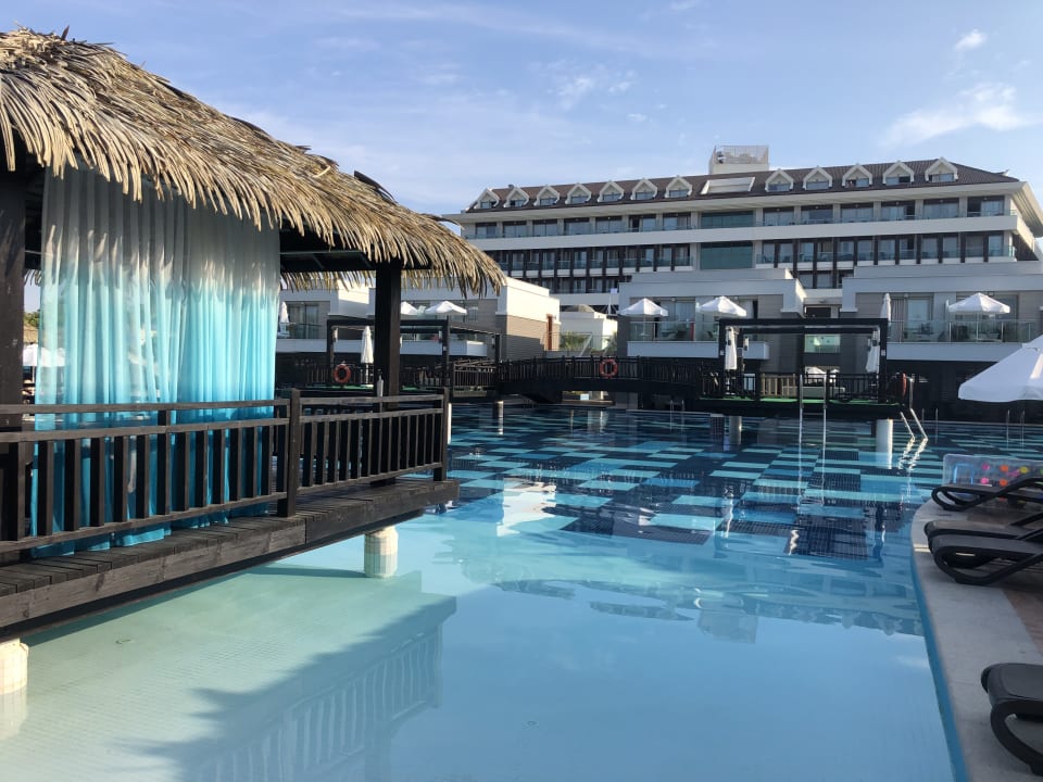 "Ein kleiner Teil der Pool..." TUI BLUE Belek (Belek - Bogazkent ...