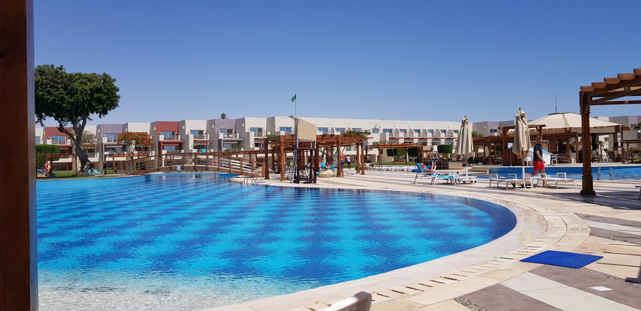 "Poolanlage" SUNRISE Crystal Bay - TUI BLUE (Hurghada) • HolidayCheck ...