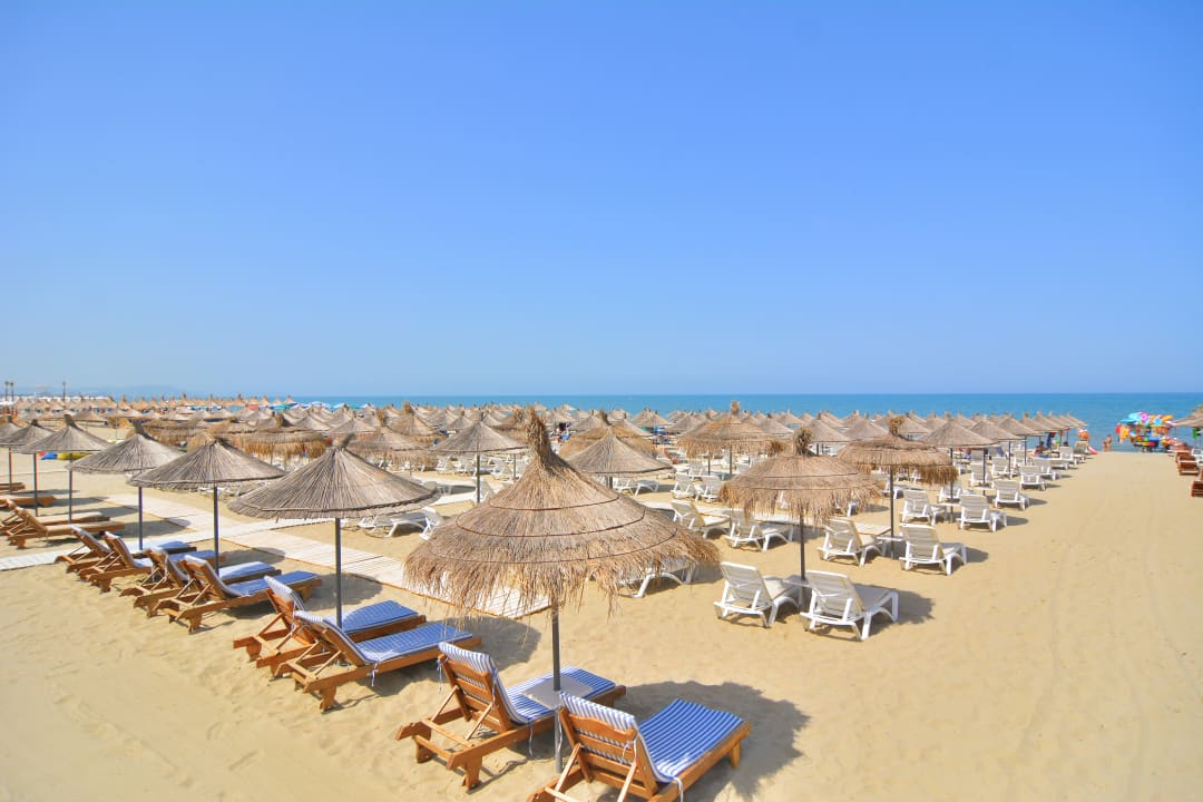 "Strand" Sandy Beach Resort (Kavajë) • HolidayCheck (Qark Tirana ...