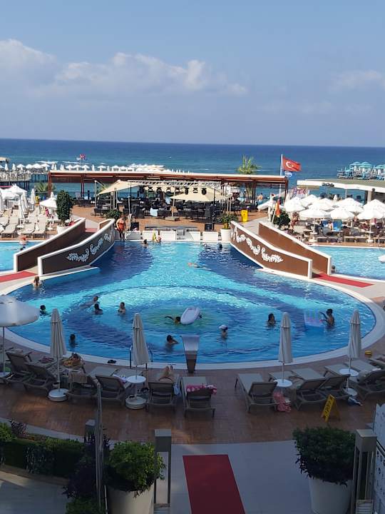 "Pool" Azura Deluxe Resort & Spa Hotel (Avsallar) • HolidayCheck ...