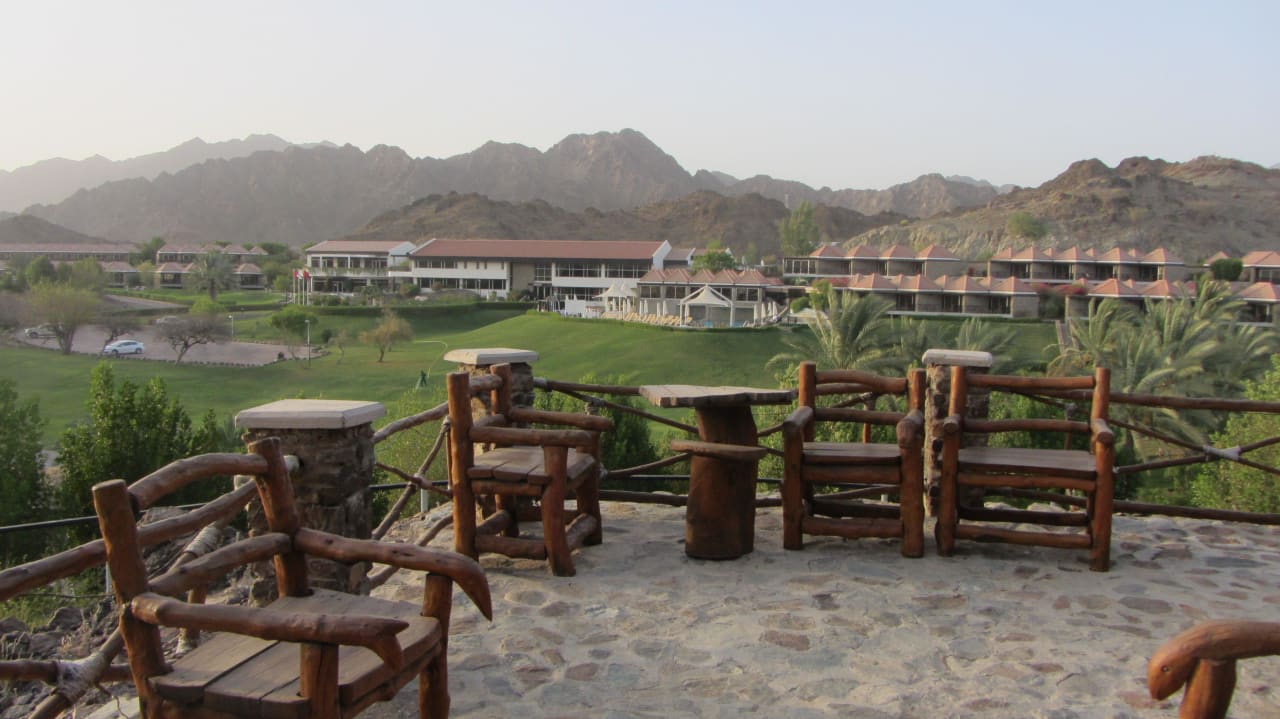 "Blick vom Aussichtspunkt ..." JA Hatta Fort Hotel (Hatta ...