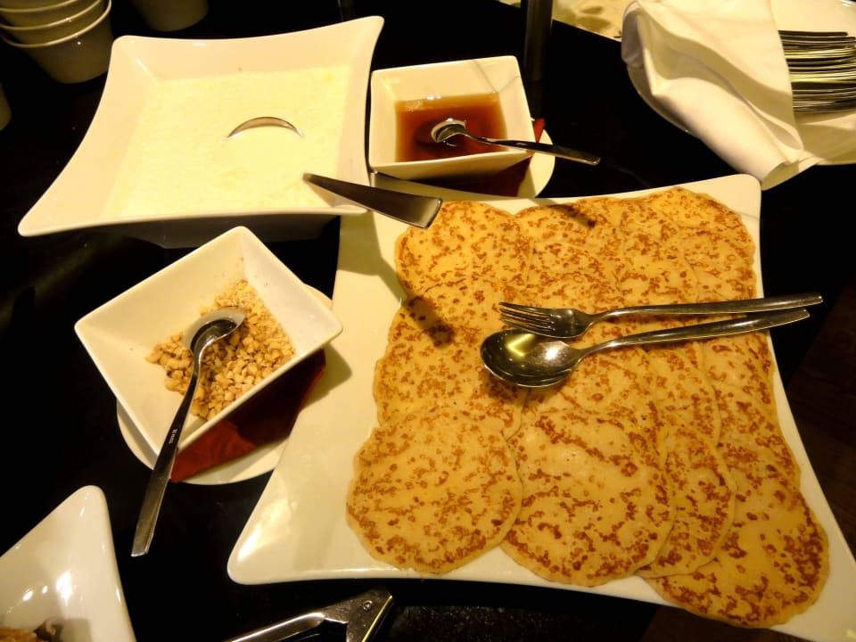 "Impressionen vom Frühstüc..." Hotel Halm Konstanz (Konstanz ...