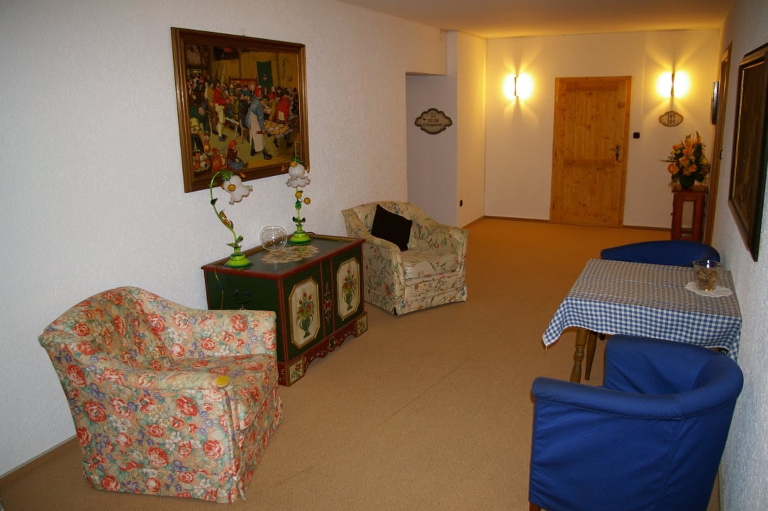 "Flur im ersten Stock" Landgasthof Goldener Pflug (Umrathshausen ...