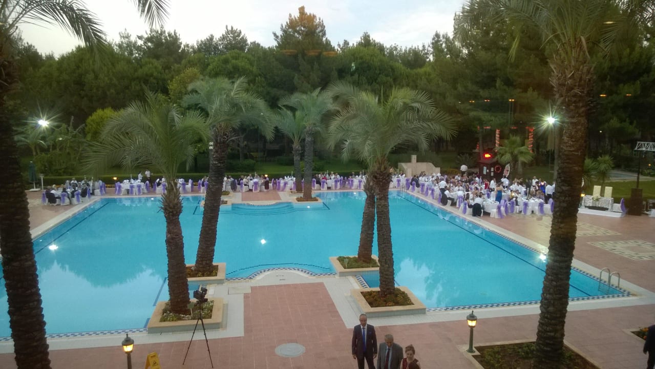 "Blick auf den Pool vom Zi..." IC Hotels Airport (Aksu) • HolidayCheck ...