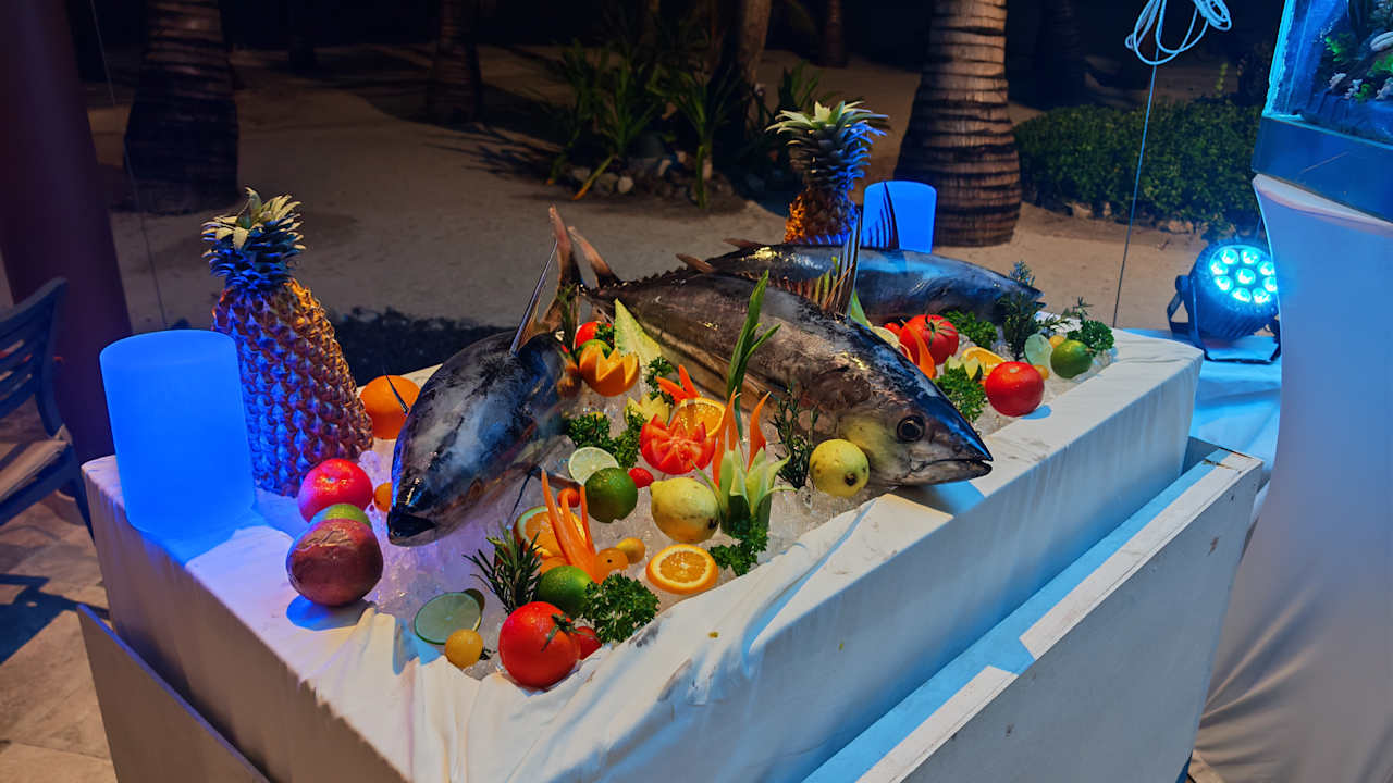 "Gastro" Hotel Riu Palace Maldivas (Kudahuvadhoo) • HolidayCheck ...