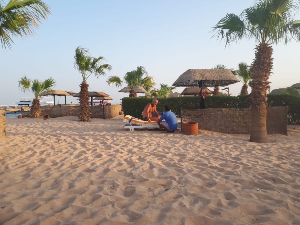 "Strand" Lotus Bay Beach Resort (Abu Soma) • HolidayCheck (Hurghada ...