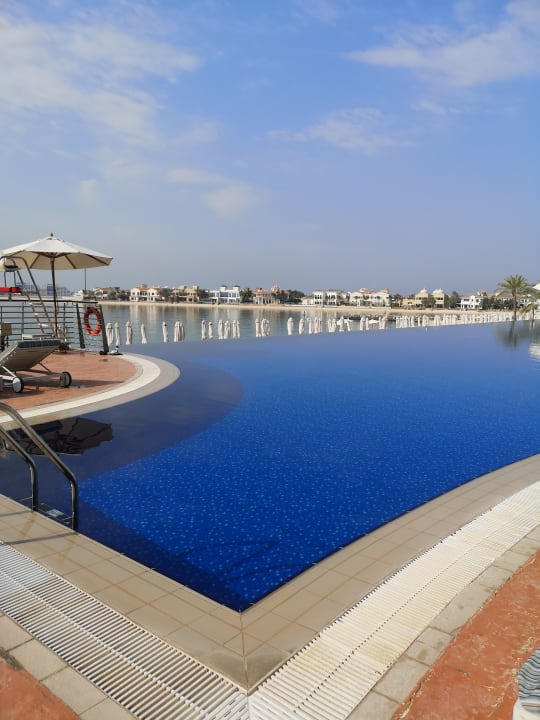 "Strand" DUKES THE PALM - a Royal Hideaway Hotel (Dubai) • HolidayCheck ...
