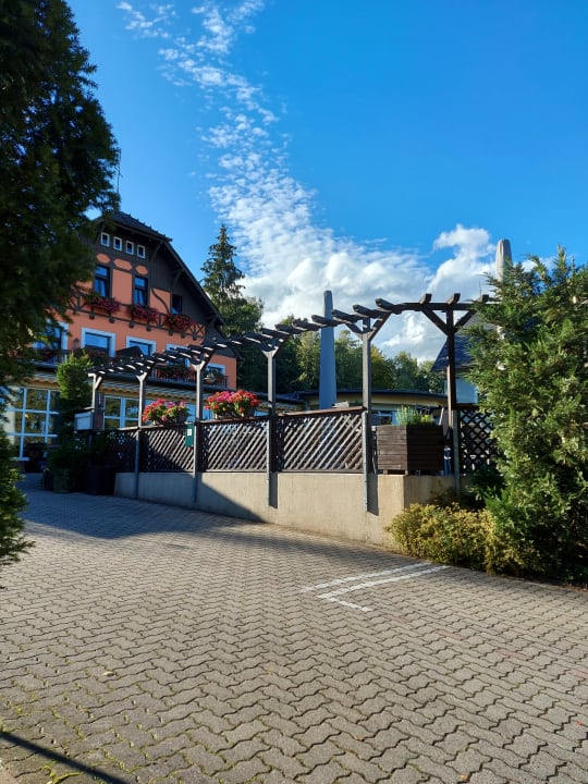 "Aussen" Parkhotel Margaretenhof (Gohrisch) • HolidayCheck (Sachsen ...
